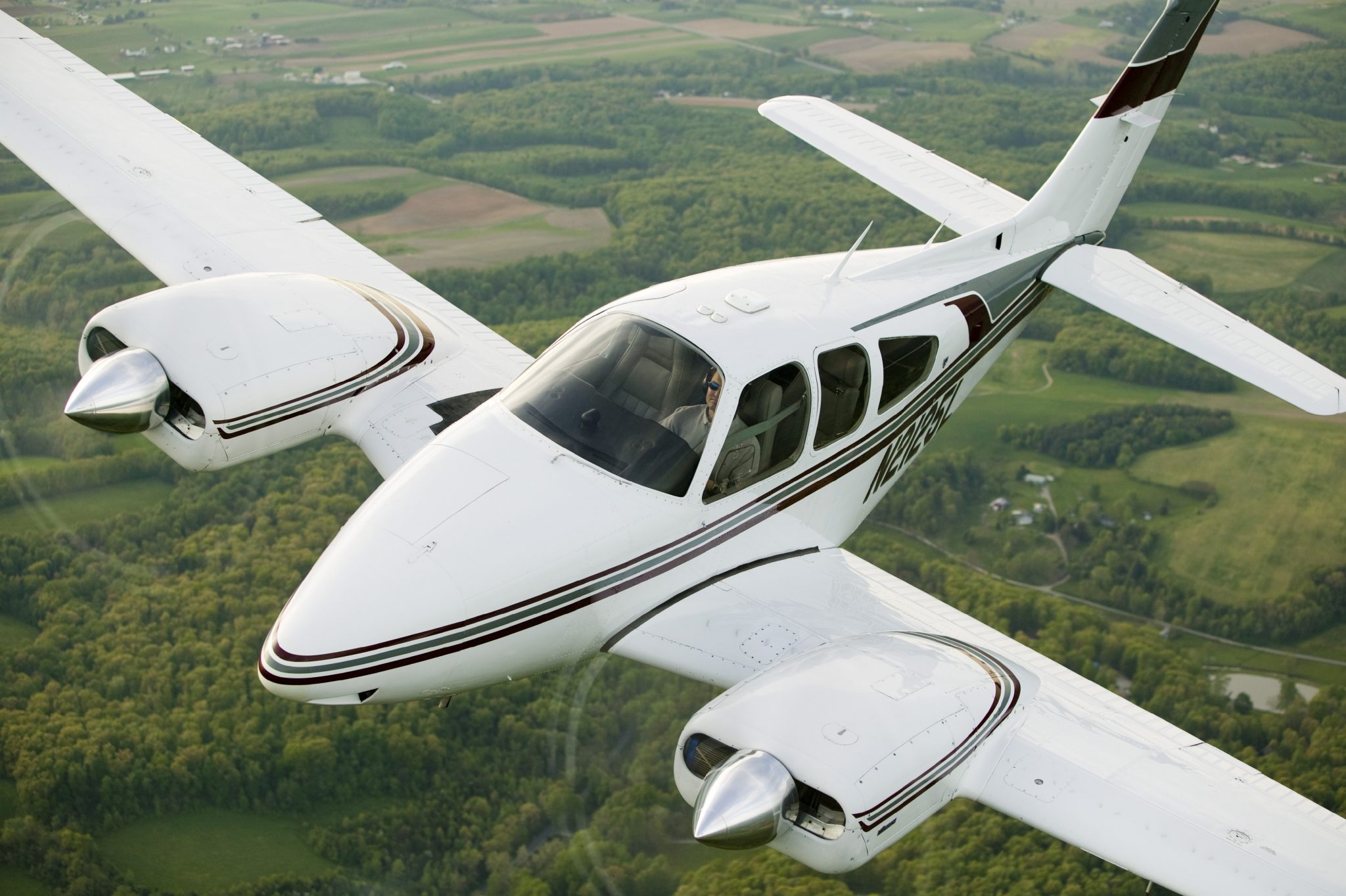 THE BARON B55 – NOW THAT’S FLYING! – SA Flyer